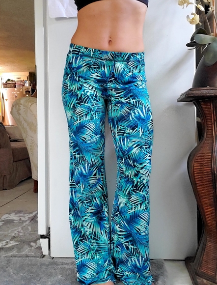 PINK Victoria's Secret | Pants & Jumpsuits | Rare Ln Vs Pink Fern Side ...